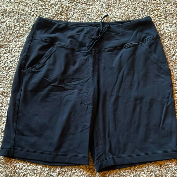 Lucy | Shorts | Euc Lucy Medium Dry Fit And Stretchy Shorts | Poshmark
